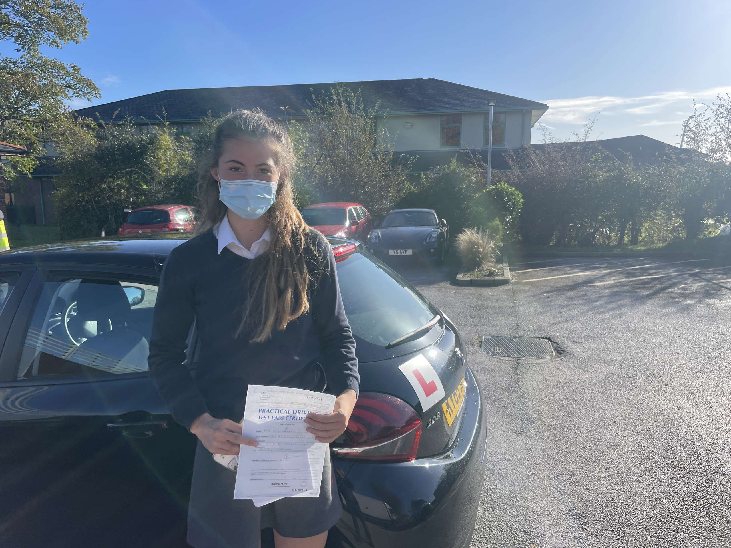 Lucy Thompson – Gears Driving Lessons